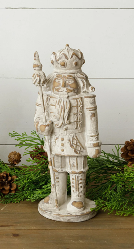 *Natural Nutcracker - Creating Country Decor